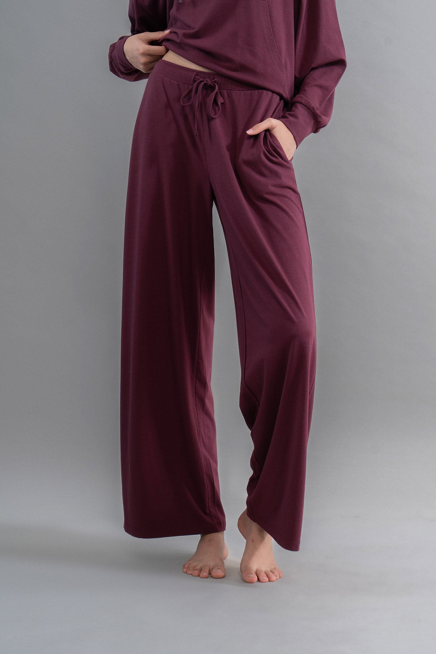 Limited Edition luxflo® travel ruby flared pajamas – NeceSera